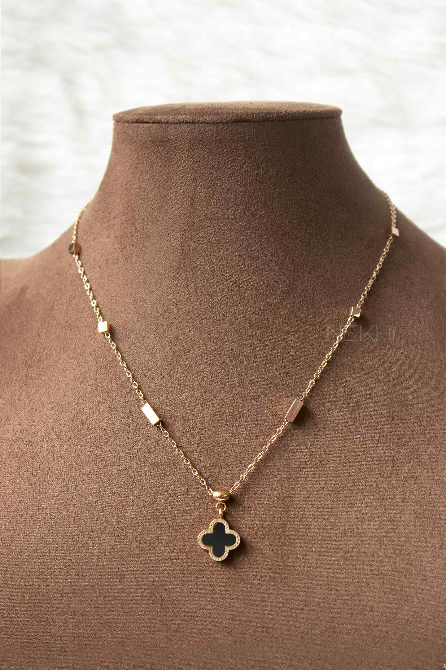 Reverse Style Clover Lucky Chain – Nekhi India